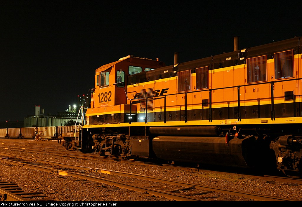 BNSF 1282